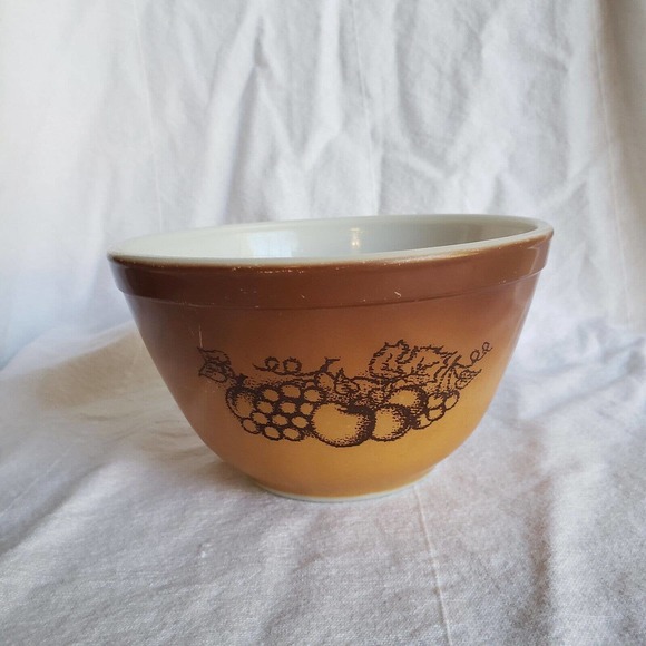 Pyrex | Dining | Vintage Pyrex By Corning 4 15 Pint Mixing Bowl 750ml ...
